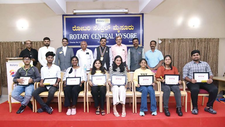 Rotary presents Pratibha Puraskar - Star of Mysore