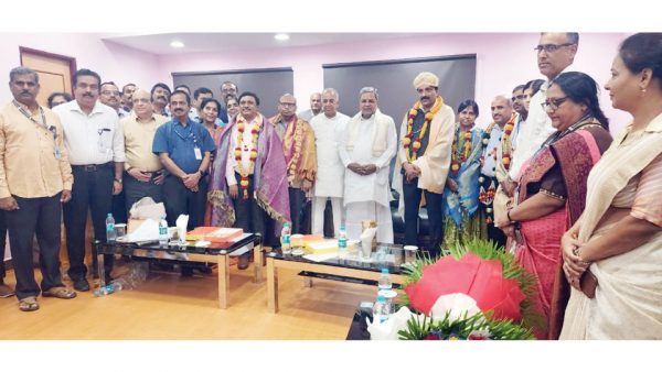 CM congratulates ISRO team - Star of Mysore