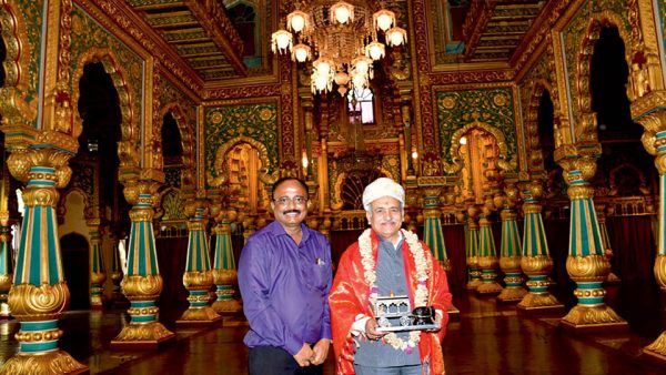 Justice Pankaj Mithal visits Palace - Star of Mysore