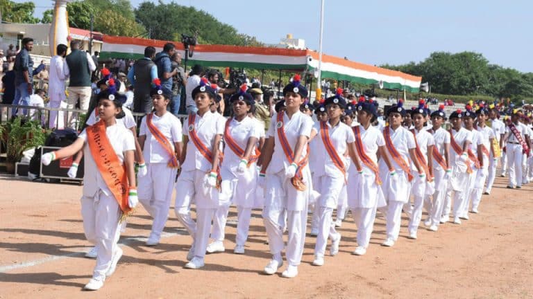 Teams steal the show with attractive march past - Star of Mysore