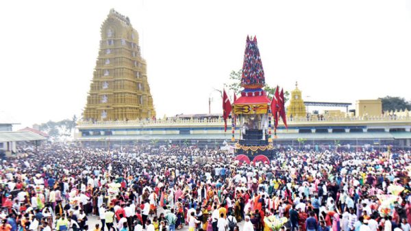 Thousands witness Rathotsava atop Ch.Hill - Star of Mysore