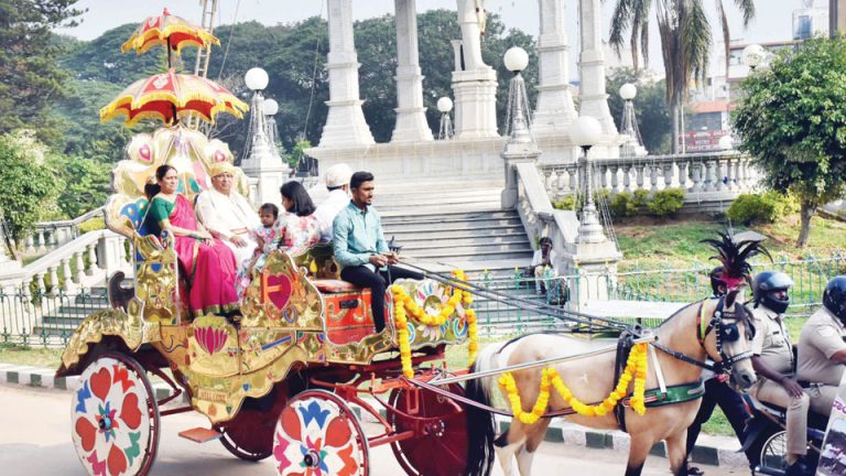 Couples enjoy Heritage Tonga ride - Star of Mysore