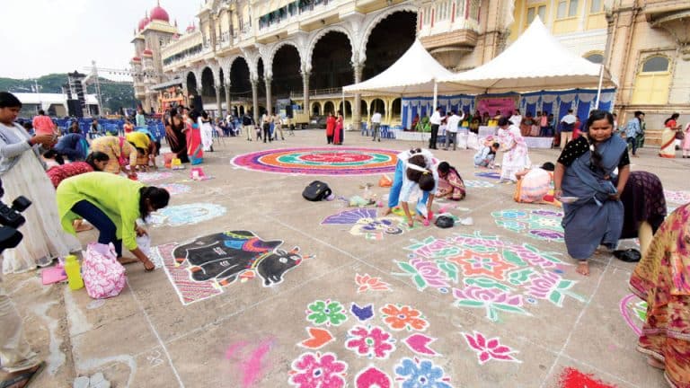 Mahila Dasara Sub-Committee hosts Rangoli Contest at Palace premises ...