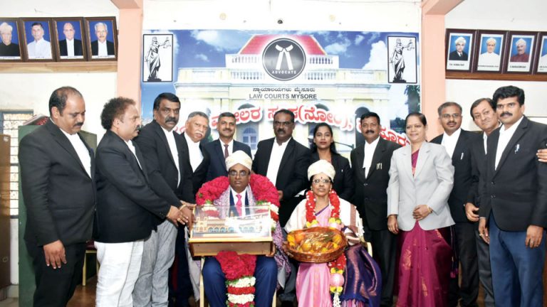 Warm send-off to Principal District and Sessions Court Judge - Star of ...