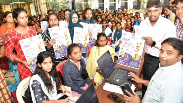 Yuva Nidhi scheme launched in Mysuru - Star of Mysore