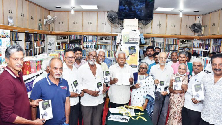 “Devanur Mahadeva Jothe Maatukathe” book released - Star of Mysore