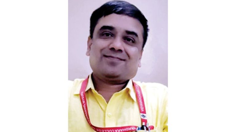 Academic Excellence Award for City Professor - Star of Mysore