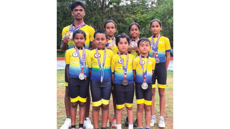 Medal winners in State-level Skating Championship - Star of Mysore