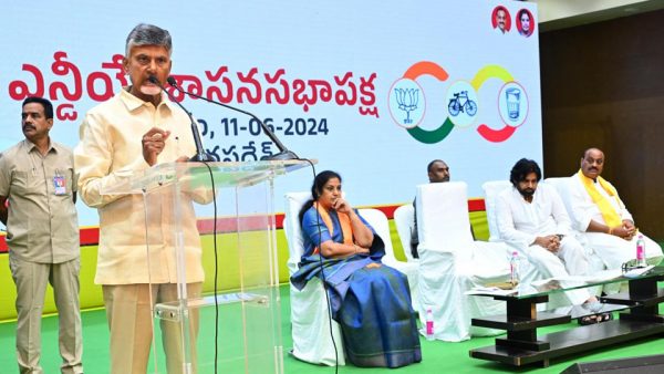 Chandrababu Naidu to take oath as Andhra CM tomorrow - Star of Mysore