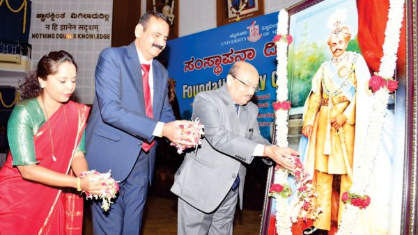 Man should live for the cause of society: Dr. Gururaj Karajagi - Star ...