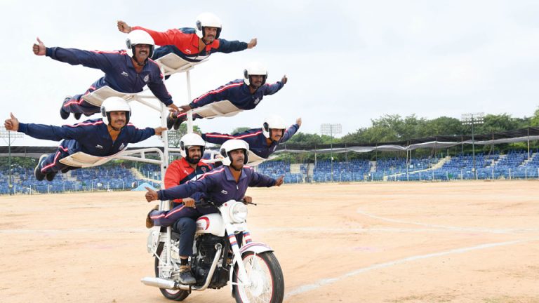 Stunning Stunts - Star of Mysore
