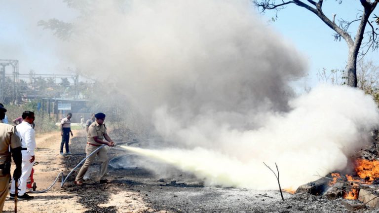 Fire erupts near Bamboo Bazar Railway track - Star of Mysore