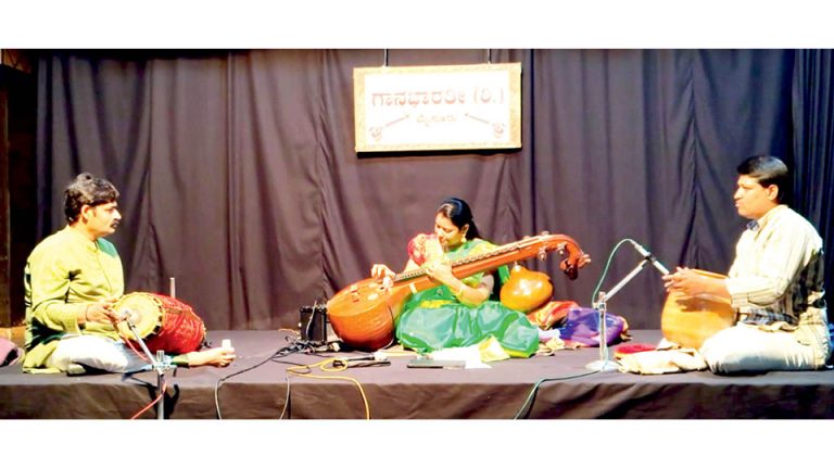 Melodious veena recital in memory of Vid. S. Balachander - Star of Mysore