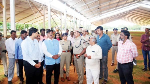 Sadhana Samavesha at Maharaja’s College Grounds: Minister Dr. H.C ...