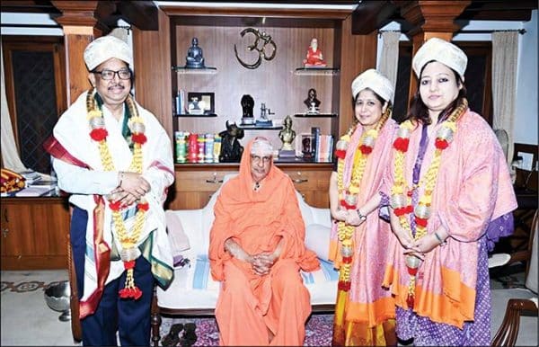 Justice Ujjal Bhuyan & wife visit Mysore Palace, Suttur Mutt - Star of ...