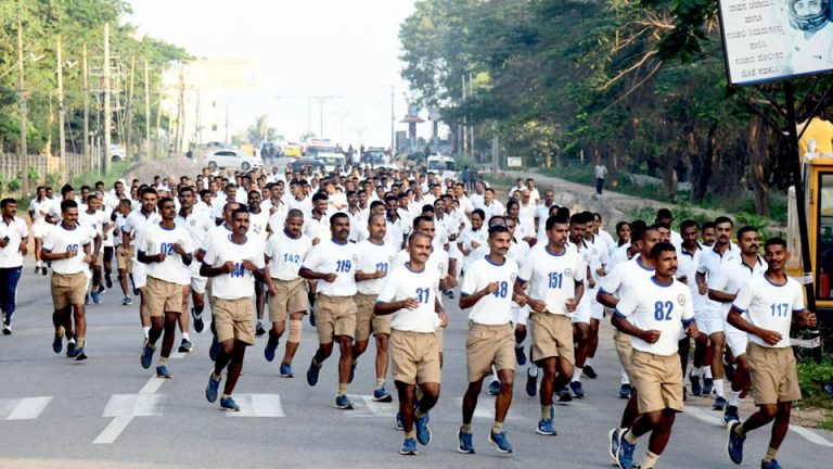 150th birth anniversary of Sardar Vallabhbhai Patel: Cops Run for Unity in city - Star of Mysore