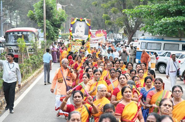 Prelude to four-day centenary fete of Sri Ramakrishna Ashram: Monks ...