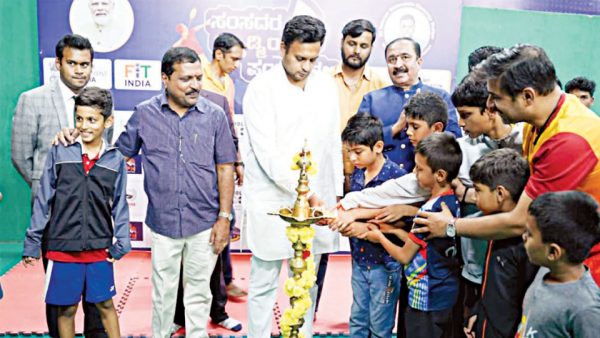 MP urges to follow a healthy lifestyle - Star of Mysore