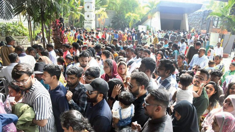 Rush... Rush... Rush... - Star of Mysore