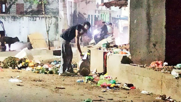 Garbage dumping & burning - Star of Mysore